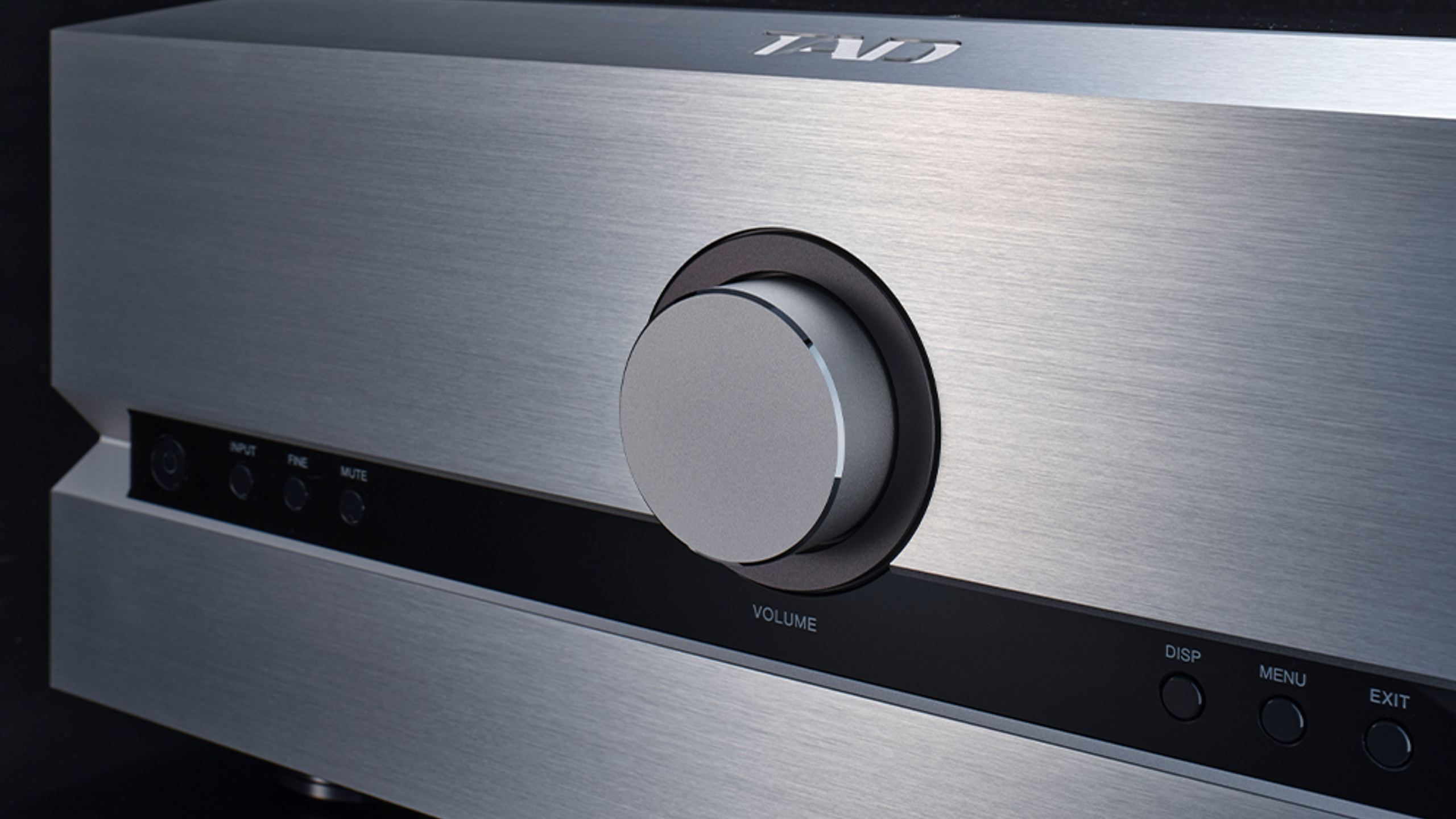 TAD A1000: the brand’s first integrated amplifier, a fusion of the C ...